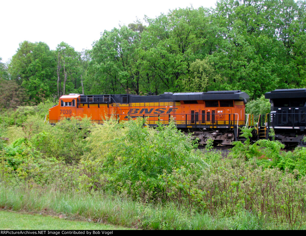 BNSF 7039